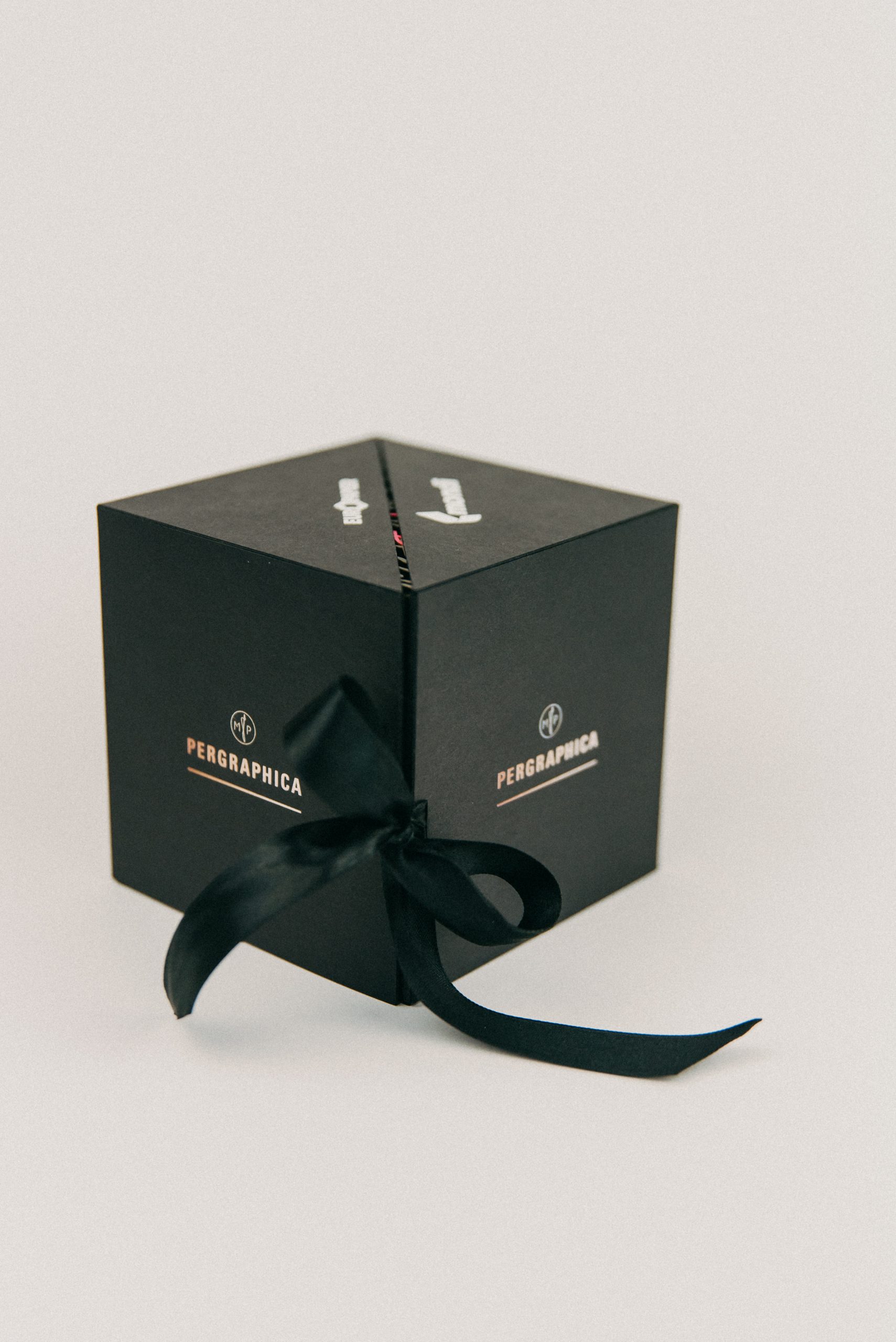 The New Catching Feels Pergraphica® Colours Cube by Edinas Paper ...